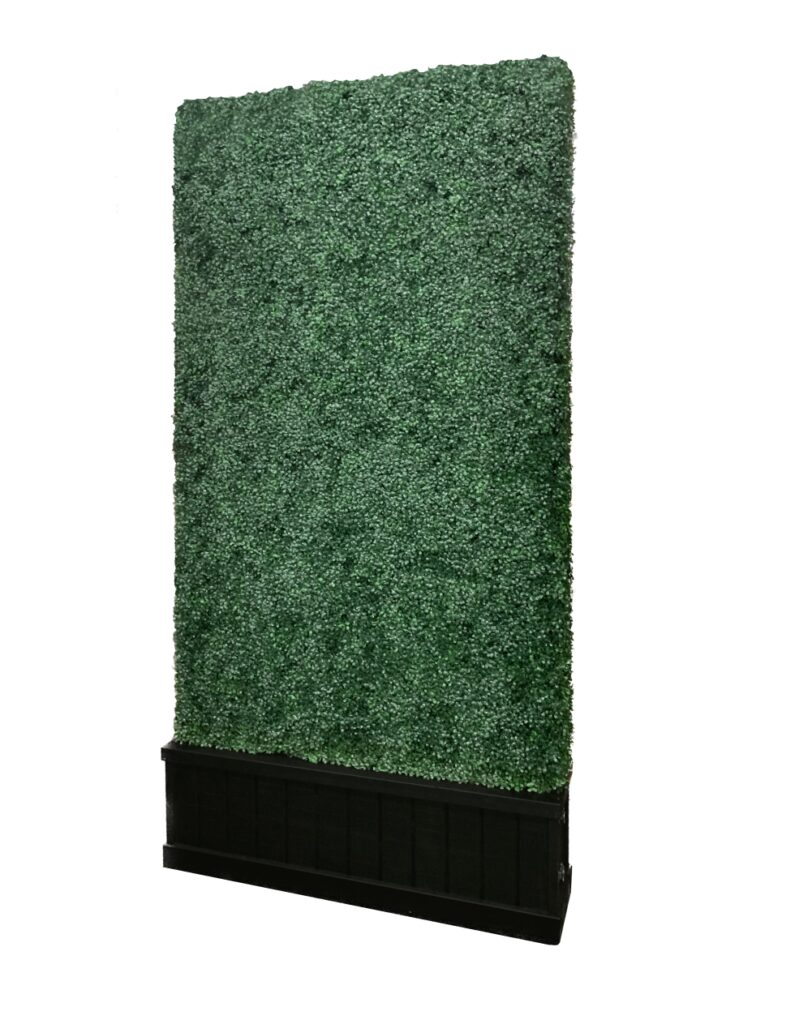 Single-Sided Boxwood Wall - Tablescapes